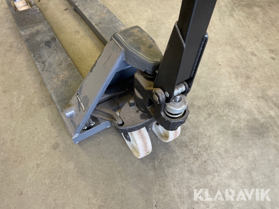 Pallyft, Ludvika, Klaravik auktioner