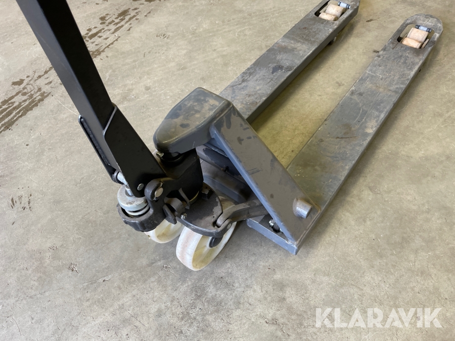 Pallyft, Ludvika, Klaravik auktioner