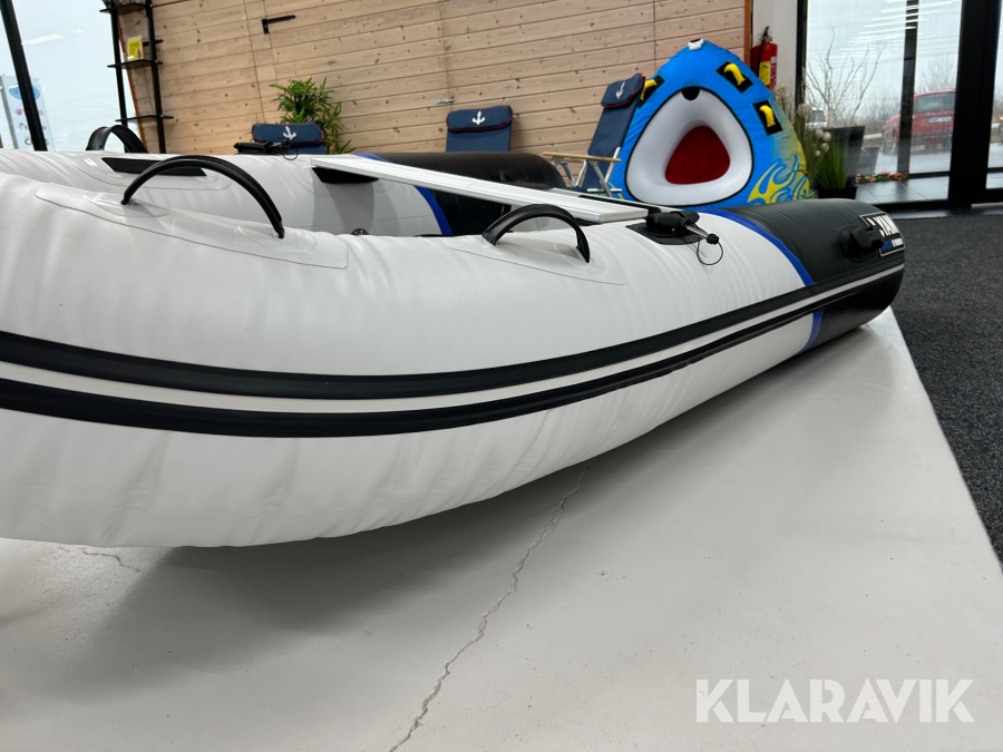 Båt Yamaha YAM 270TAf, Varberg, Klaravik auktioner