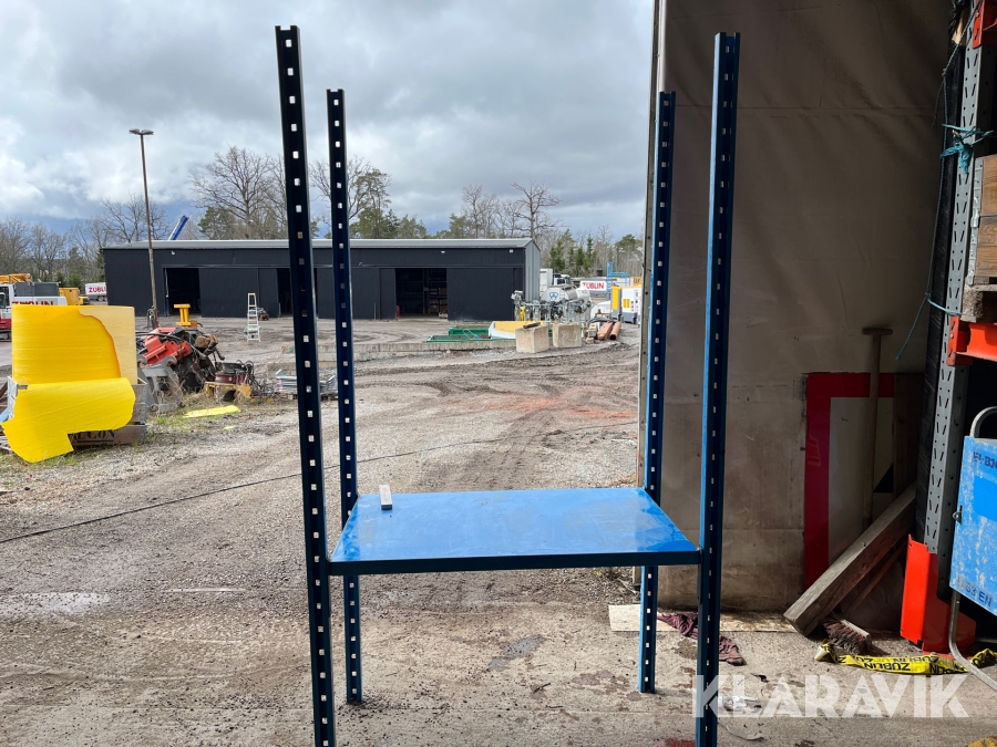 Hyllor och hyllplan, Uppsala, Klaravik auktioner