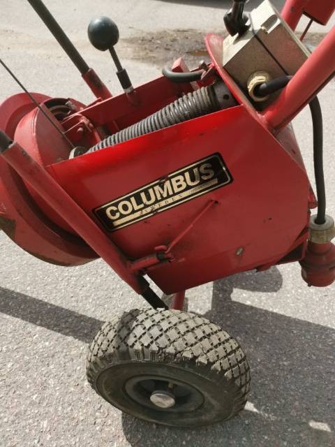 Klaravik Auktioner | Elmax Columbus Mutterdragare