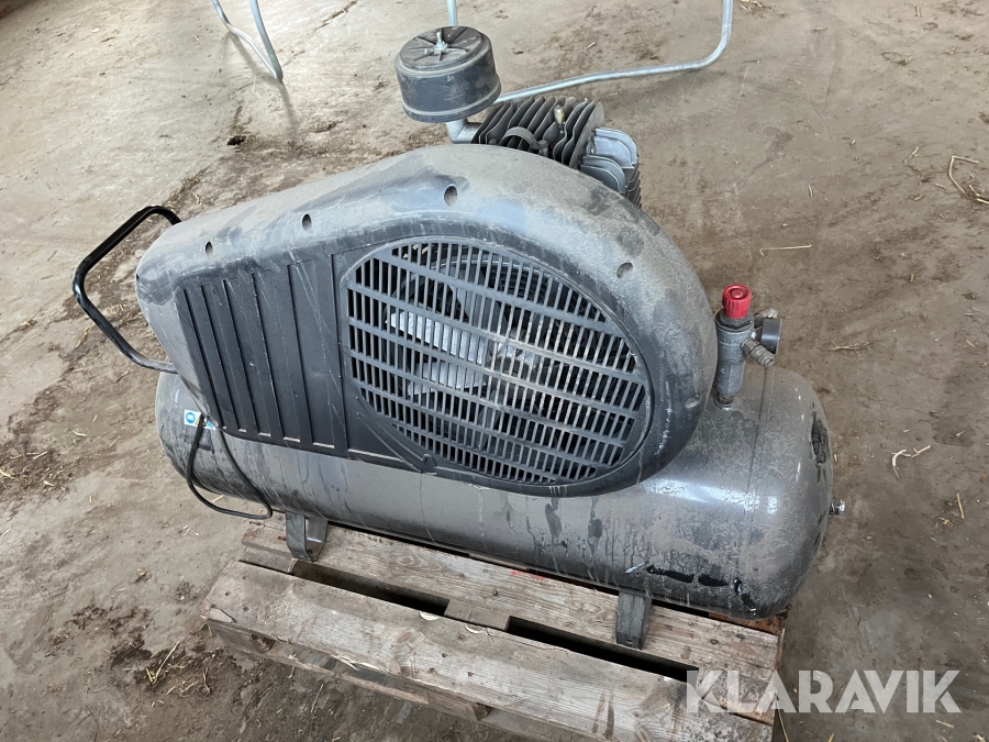 Kompressor Nuair LT. 200, Falkenberg, Klaravik auktioner
