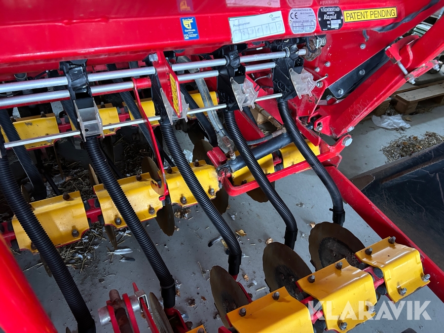 Såmaskin Väderstad Rapid 400C, Uppsala, Klaravik auktioner