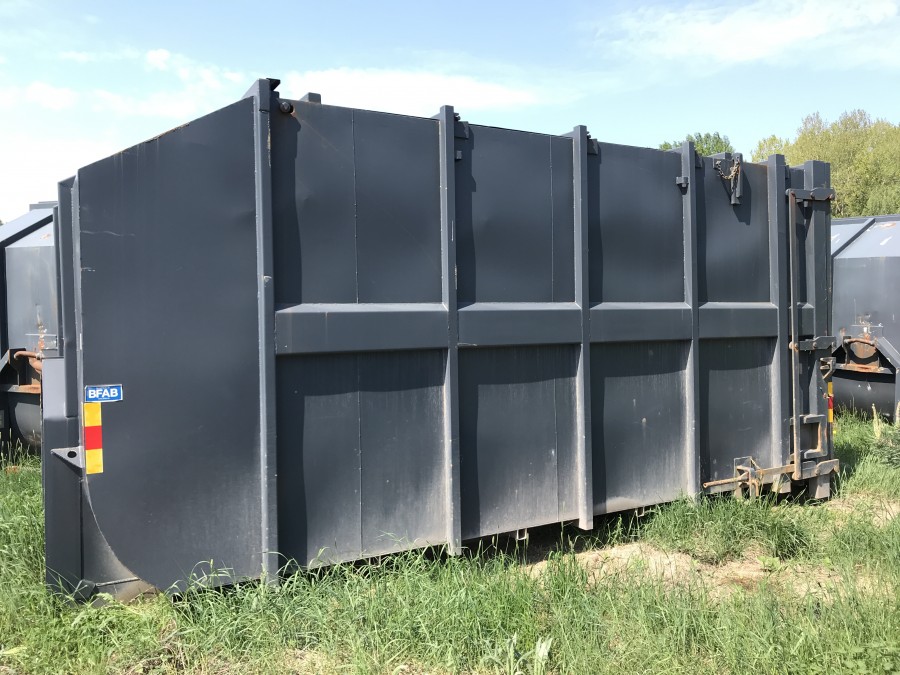 Komprimator med container