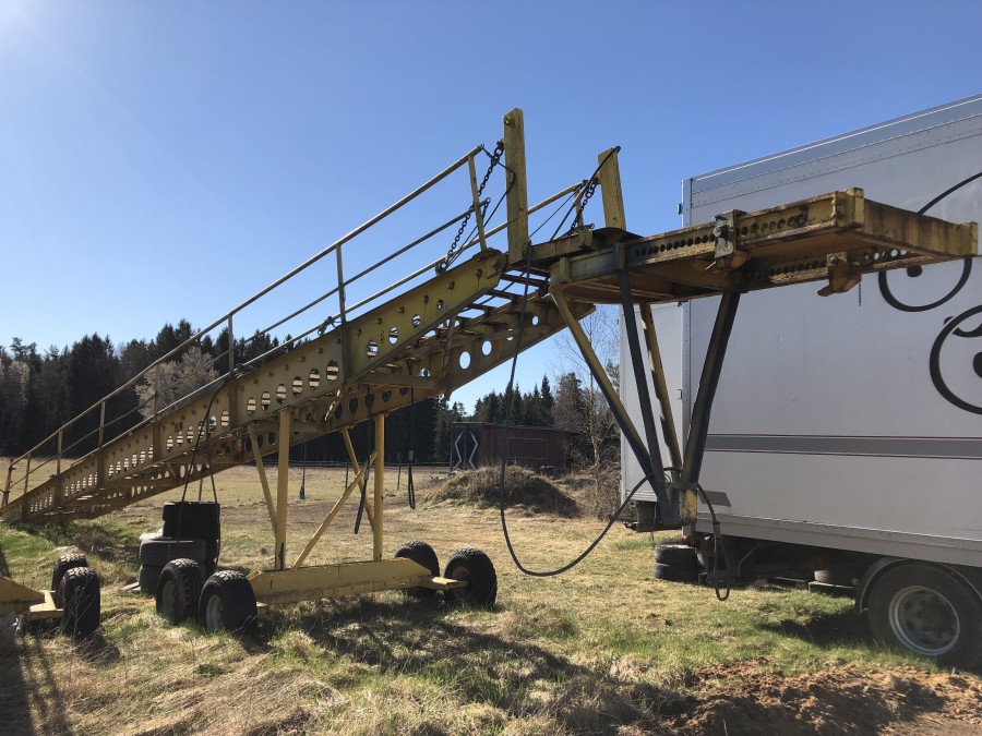 Klaravik Auktioner | Lejdare/Trapp