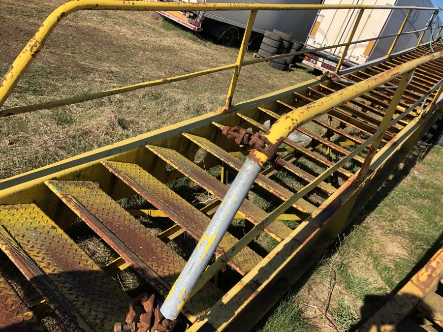 Klaravik Auktioner | Lejdare/Trapp