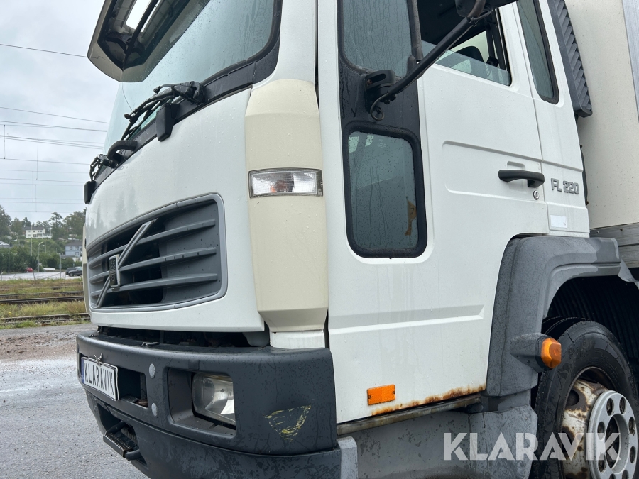 Lastbil Volvo FL 220, Tranemo, Klaravik auktioner