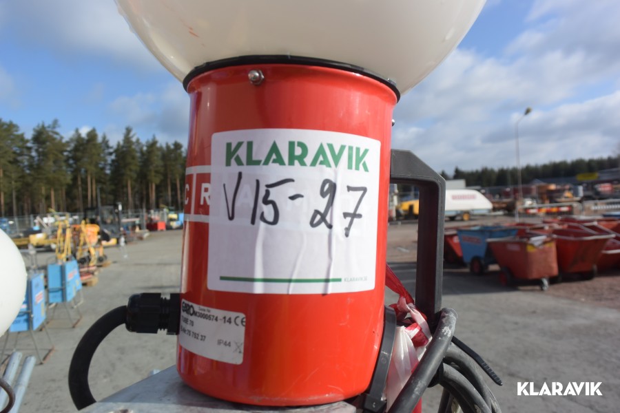 Klaravik Auktioner | Bygglampor med stativ 5 styck Garo Tube 70