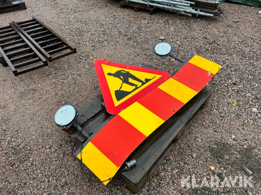 Varningsskylt, Heby, Klaravik auktioner