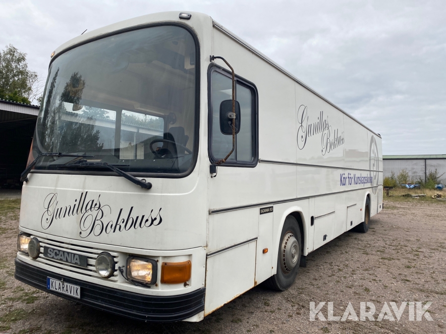 Klaravik Auktioner | Lastbil Scania K113CLB 60 AA FD Bokbuss