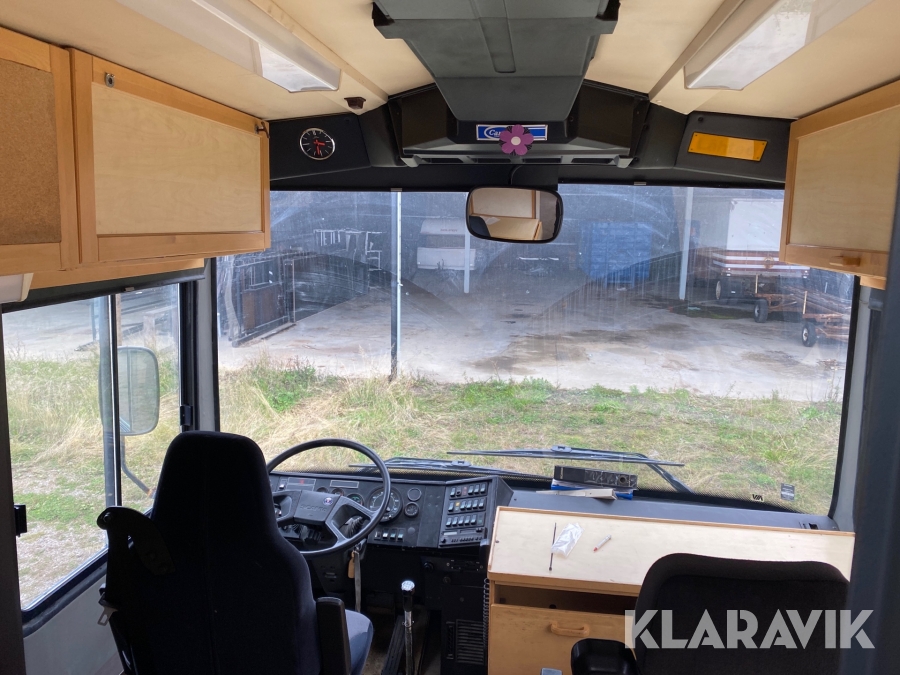 Klaravik Auktioner | Lastbil Scania K113CLB 60 AA FD Bokbuss