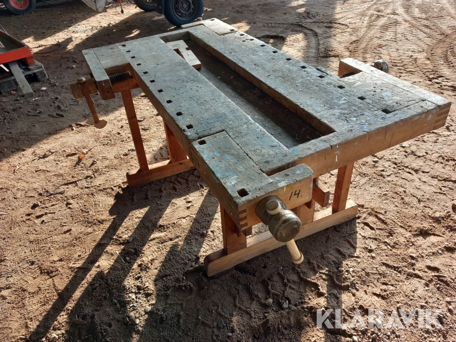 Klaravik | Auktioner för maskiner, verktyg och fordon