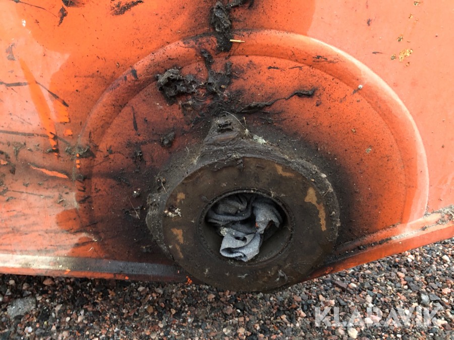 Klaravik Auktioner | Sticka med B27 fäste passar till Hitachi Zx280-3