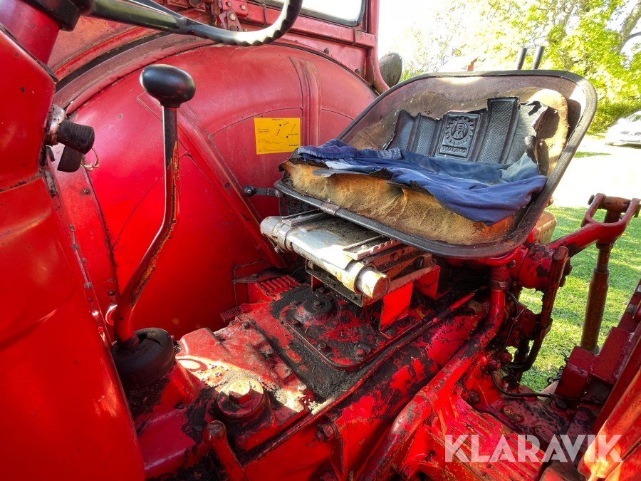 Traktor Volvo BM 600, Heby, Klaravik auktioner