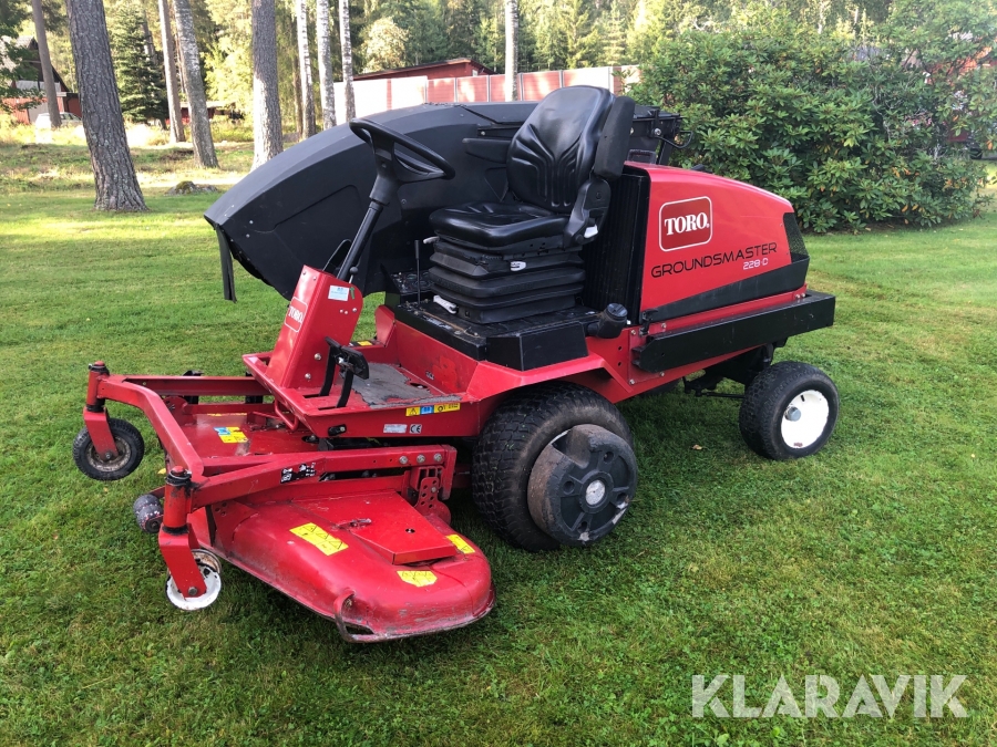 Klaravik Auktioner | Gräsklippare Toro Groundmaster 228 - D med kubota ...