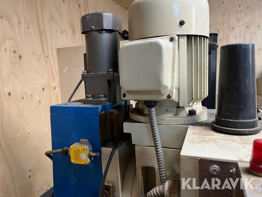 Fräs Pela ZX45, Boxholm, Klaravik auktioner