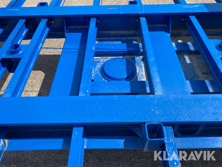 Klaravik Auktioner | Flak till dragbil tridem