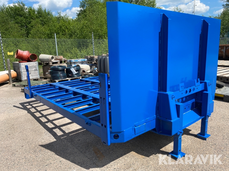 Klaravik Auktioner | Flak till dragbil tridem