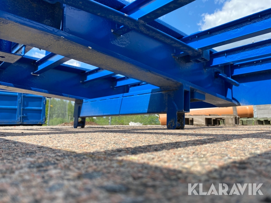 Klaravik Auktioner | Flak till dragbil tridem