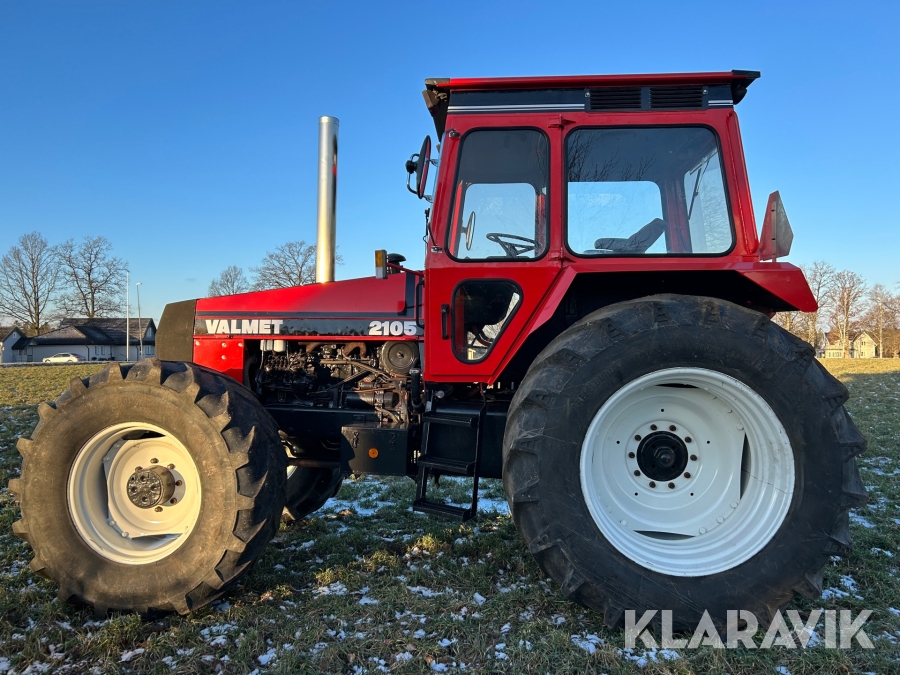 Traktor Valmet 2105, Gislaved, Klaravik auktioner