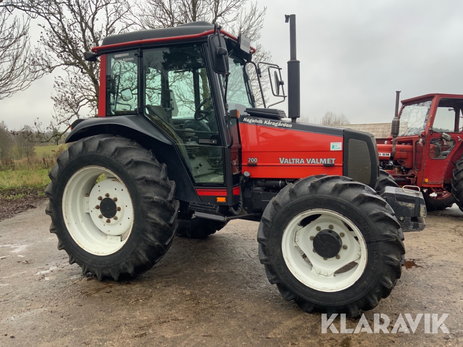 Traktor Valtra Valmet 700, Sävsjö, Klaravik auktioner