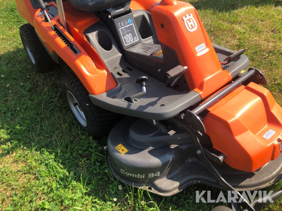 Klaravik Auktioner | Åkgräsklippare Husqvarna R213C