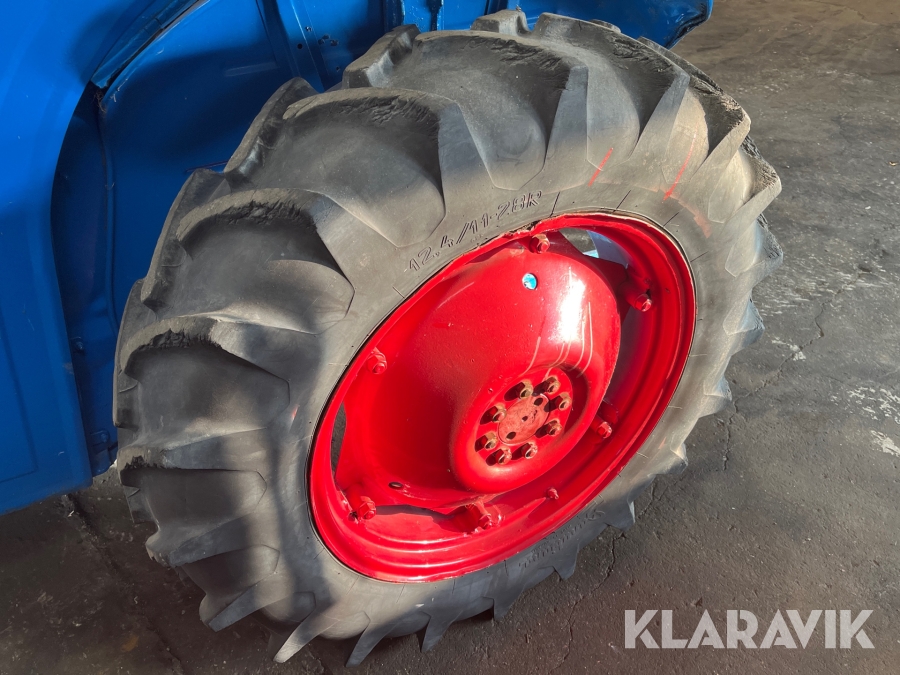 Veterantraktor Fordson Super Dextra, Finspång, Klaravik aukt