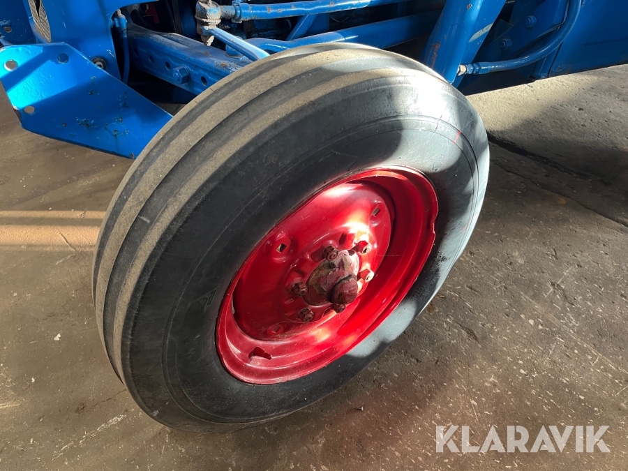 Veterantraktor Fordson Super Dextra, Finspång, Klaravik aukt