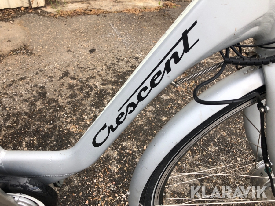 El-cykel Crescent Crescent of concept Med korg