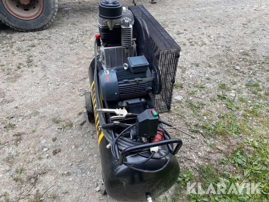 Klaravik Auktioner | Kompressor Nuair NB5,5,5CT/200 5,5hk