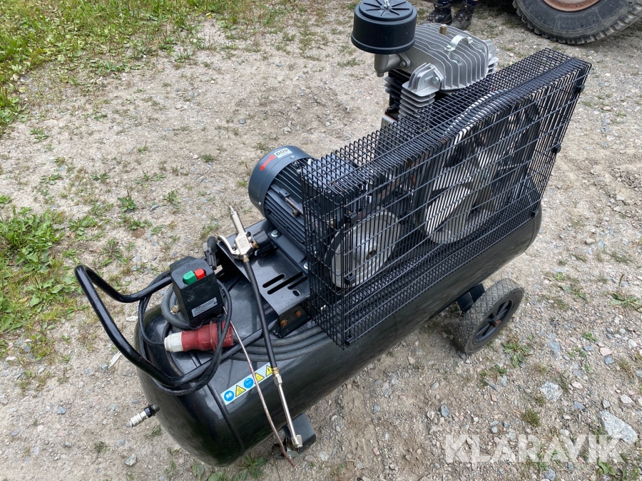 Klaravik Auktioner | Kompressor Nuair NB5,5,5CT/200 5,5hk