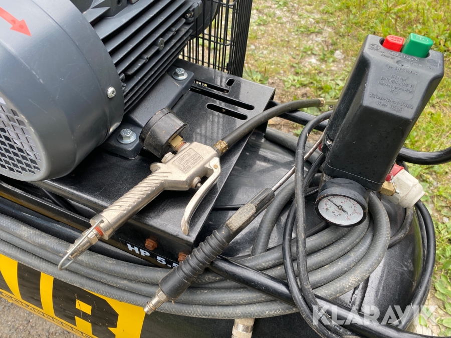 Klaravik Auktioner | Kompressor Nuair NB5,5,5CT/200 5,5hk