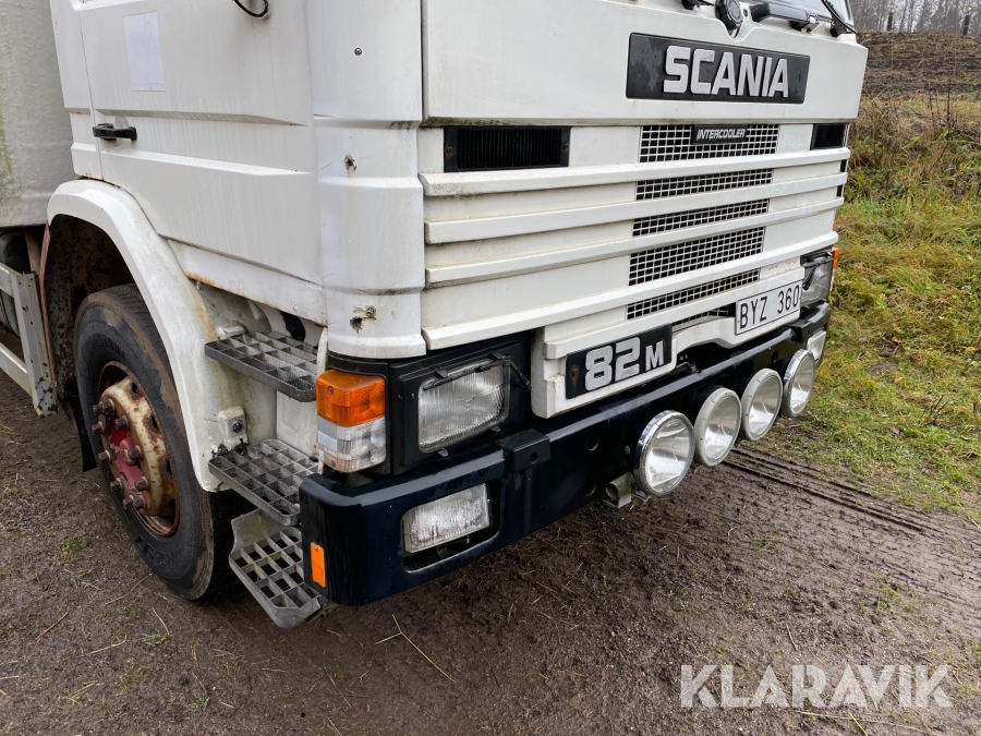 Hästlastbil Scania P82, Ludvika, Klaravik auktioner