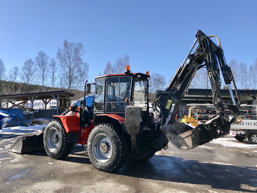 Grävlastare Huddig 760 m redskap
