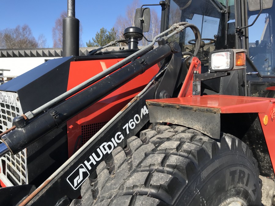 Grävlastare Huddig 760 m redskap