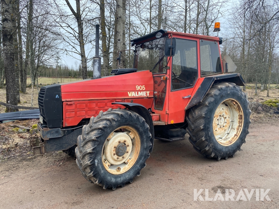 Klaravik Auktioner | Traktor Valmet 905