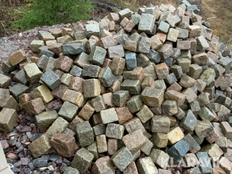 Storgatsten Bohusgranit, Ulricehamn, Klaravik auktioner