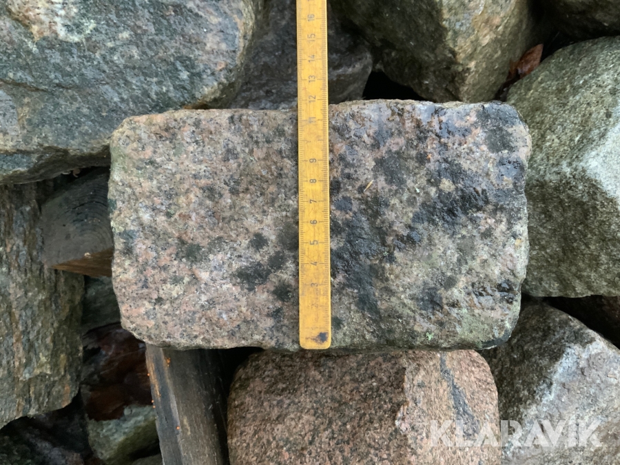 Storgatsten Bohusgranit, Ulricehamn, Klaravik auktioner