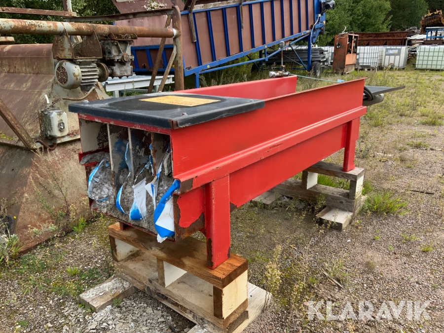 Halmskärare Skogaby, Mariestad, Klaravik auktioner