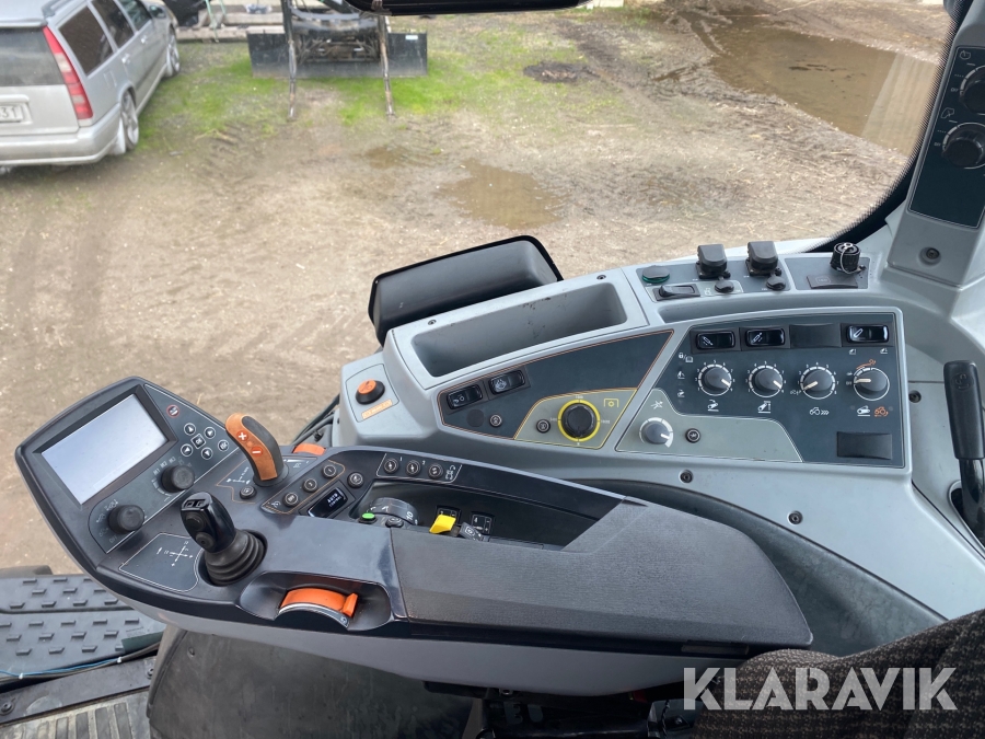 Traktor VALTRA T234, Lund, Klaravik auktioner