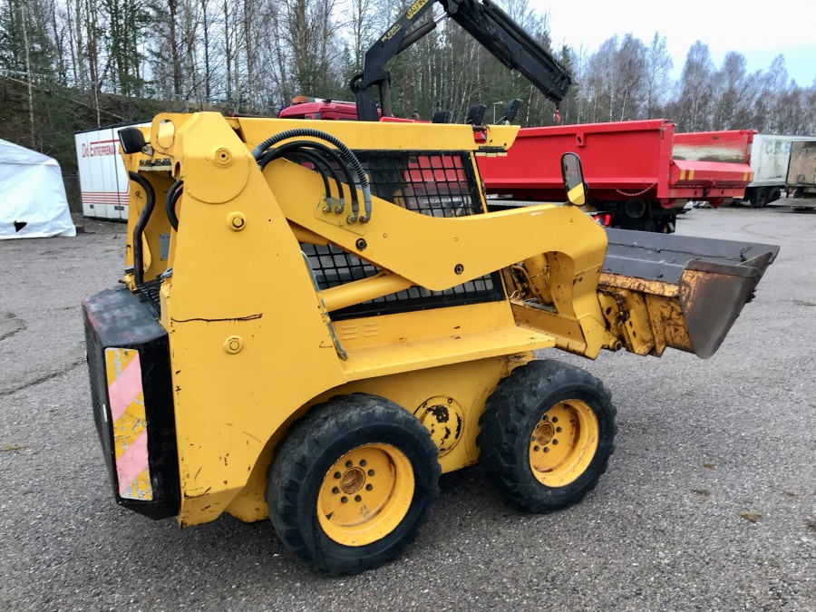 Redskapsbärare JCB / Med redskap