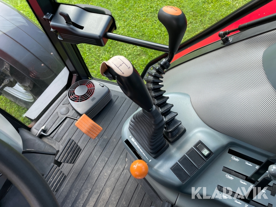 Traktor McCormick CX95, Arvika, Klaravik auktioner