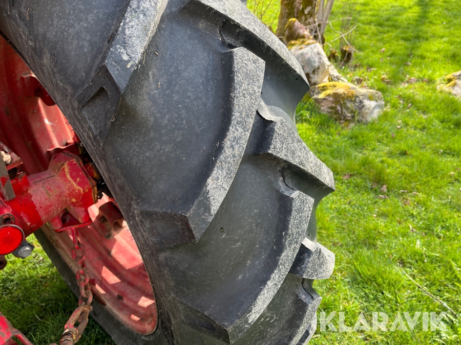 Traktor BM Volvo 430, Hylte, Klaravik auktioner