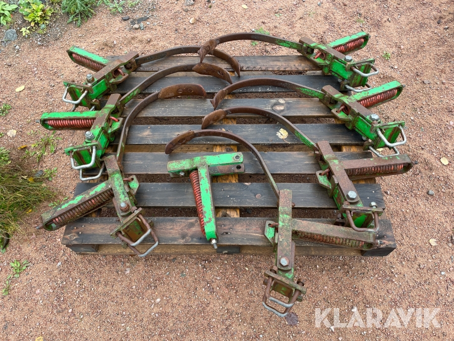 Kultivator pinnar Rögle, Hultsfred, Klaravik auktioner