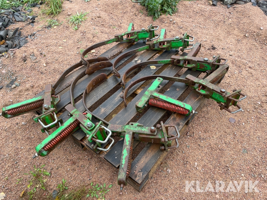 Kultivator pinnar Rögle, Hultsfred, Klaravik auktioner