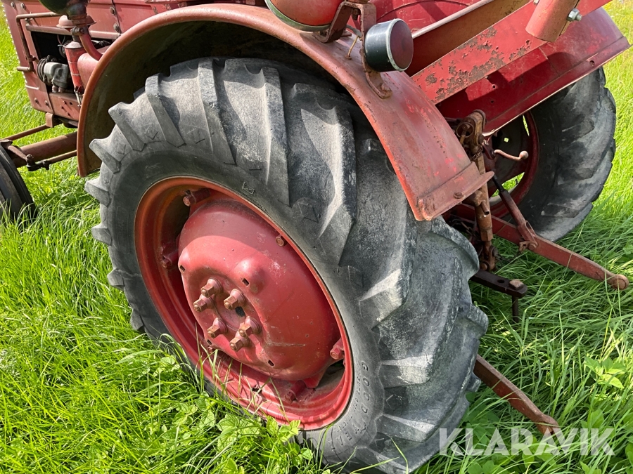 Veterantraktor Volvo T25, Eskilstuna, Klaravik auktioner