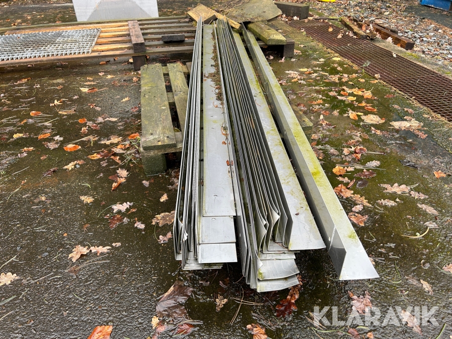 Rostfria vinkelplåtar, Göteborg, Klaravik auktioner