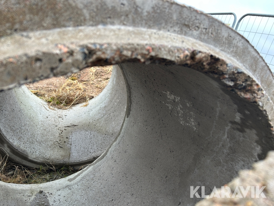 Betongbrunn, Ale, Klaravik auktioner