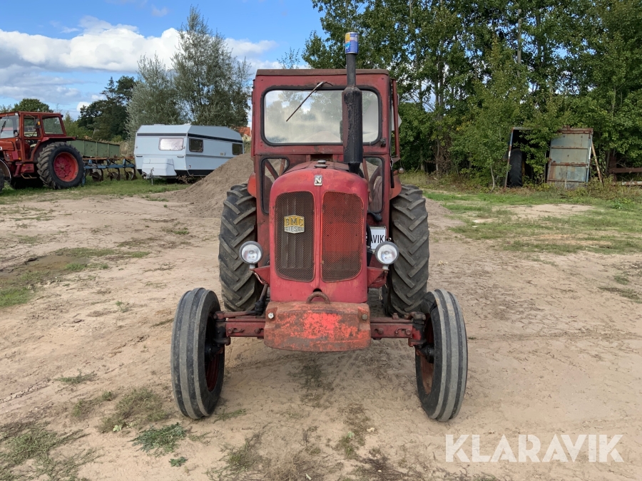 Veterantraktor Nuffield 342, Mörbylånga, Klaravik auktioner