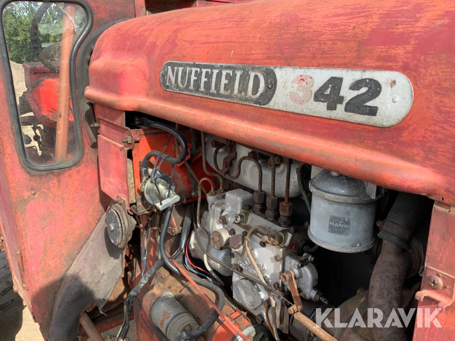 Veterantraktor Nuffield 342, Mörbylånga, Klaravik auktioner